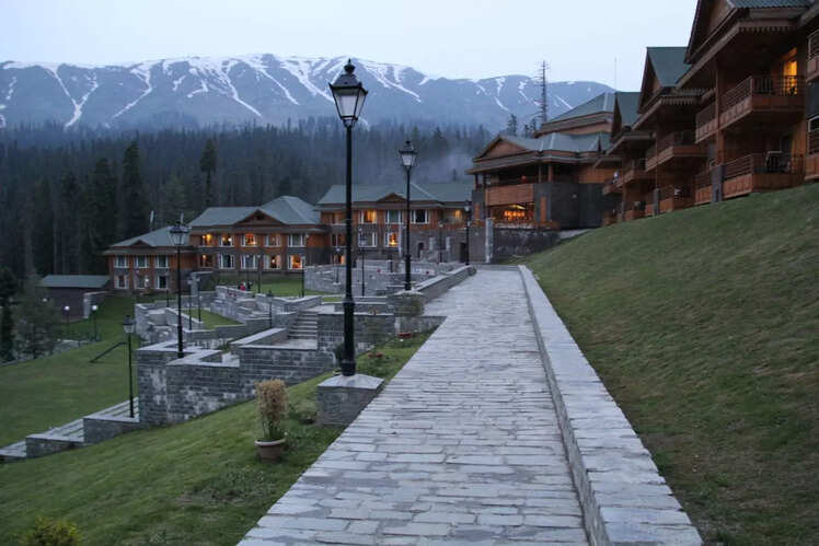 Hotels with stunning Himalayan views in India | Times of India Travel