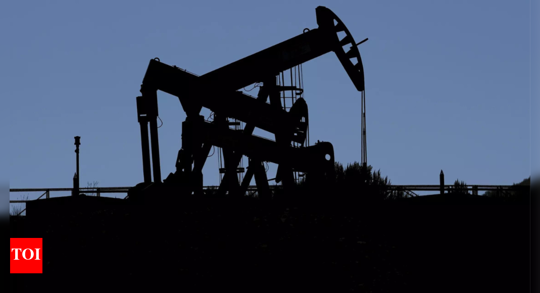 Oil Prices: Oil prices rise 1% on fears of escalating Middle East ...