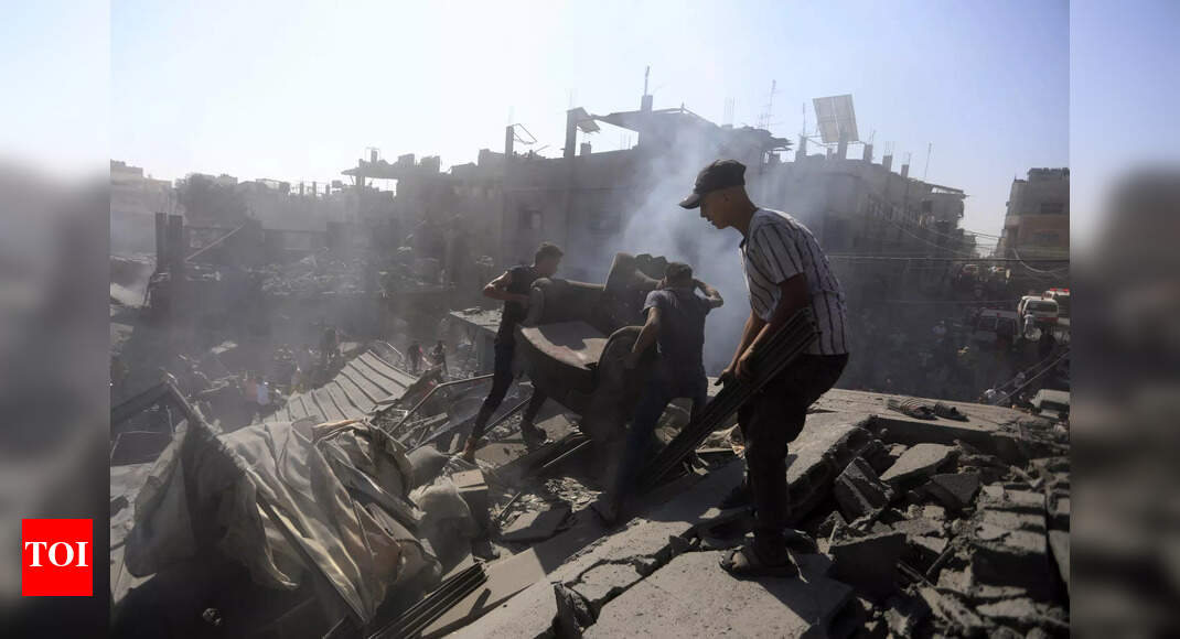 Israel enters ‘new stage’ of war with Gaza ground fighting - Times of India