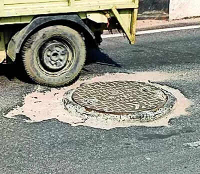 Manhole Covers: Elevated Manhole Covers A Death Trap | Lucknow News ...