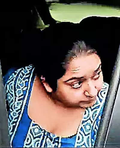 Ration Scam: Jyoti Priya’s Daughter Takes Documents To Ed Office ...