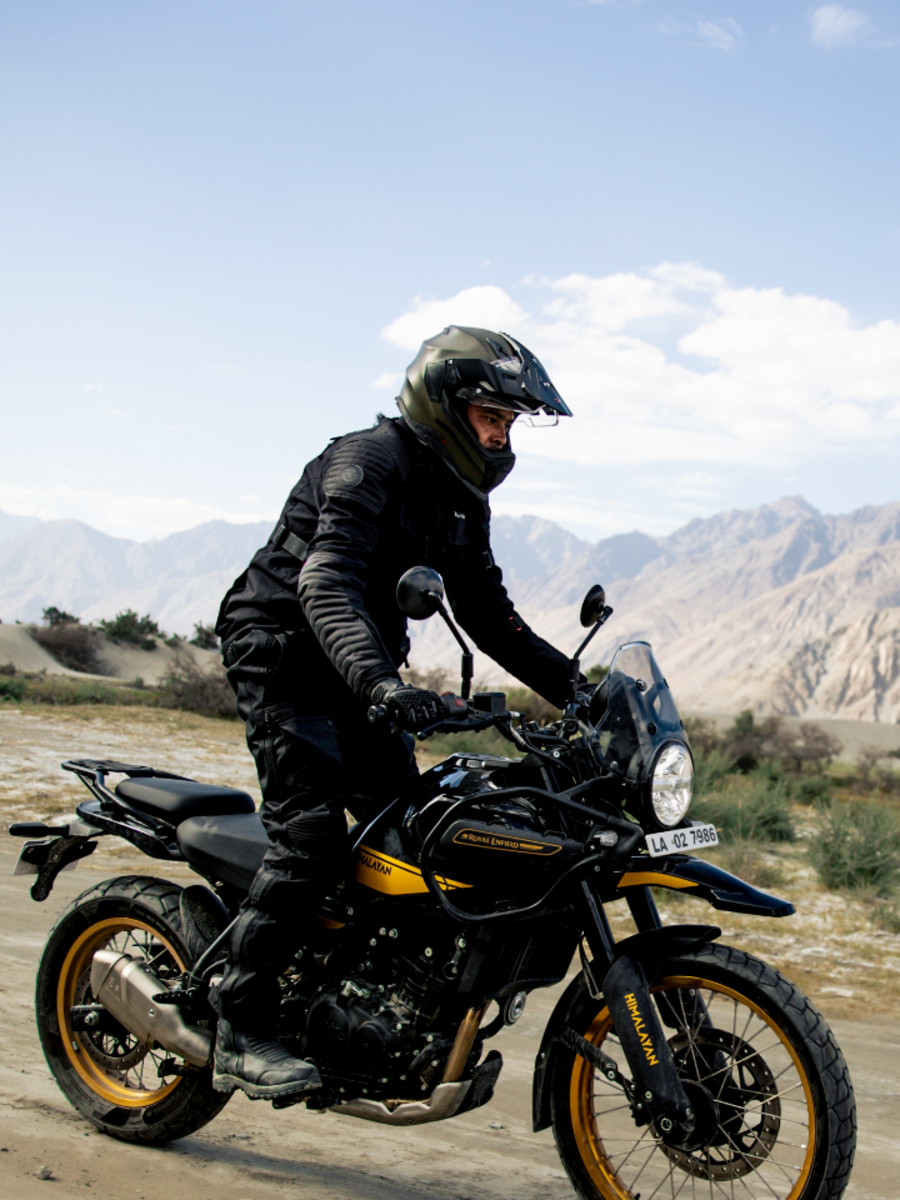 Royal Enfield Himalayan 450 detailed images: Five colours, long-travel ...