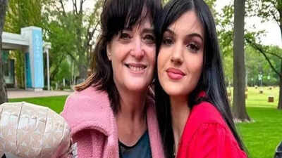 Israel: US hostage Natalie Raanan arrives back in Chicago 10 days after ...