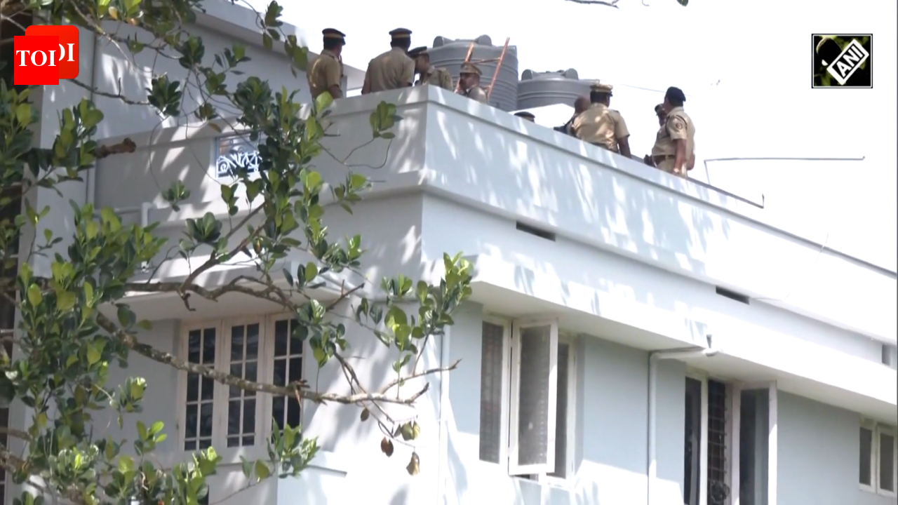 Police reach residence of accused Dominic Martin in Ernakulam to ...