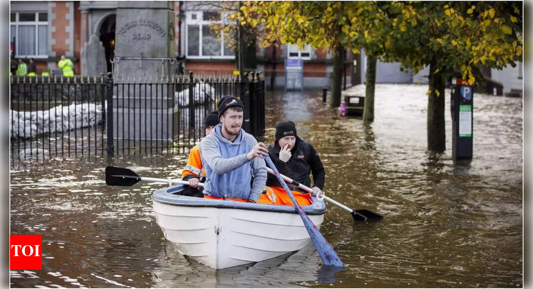 France: Approaching storm may bring highest winds in France and England ...