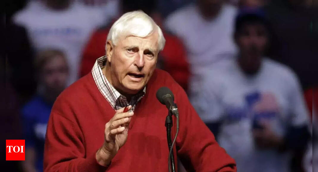 Bob Knight Death News: Indiana Hoosiers' legendary college basketball ...