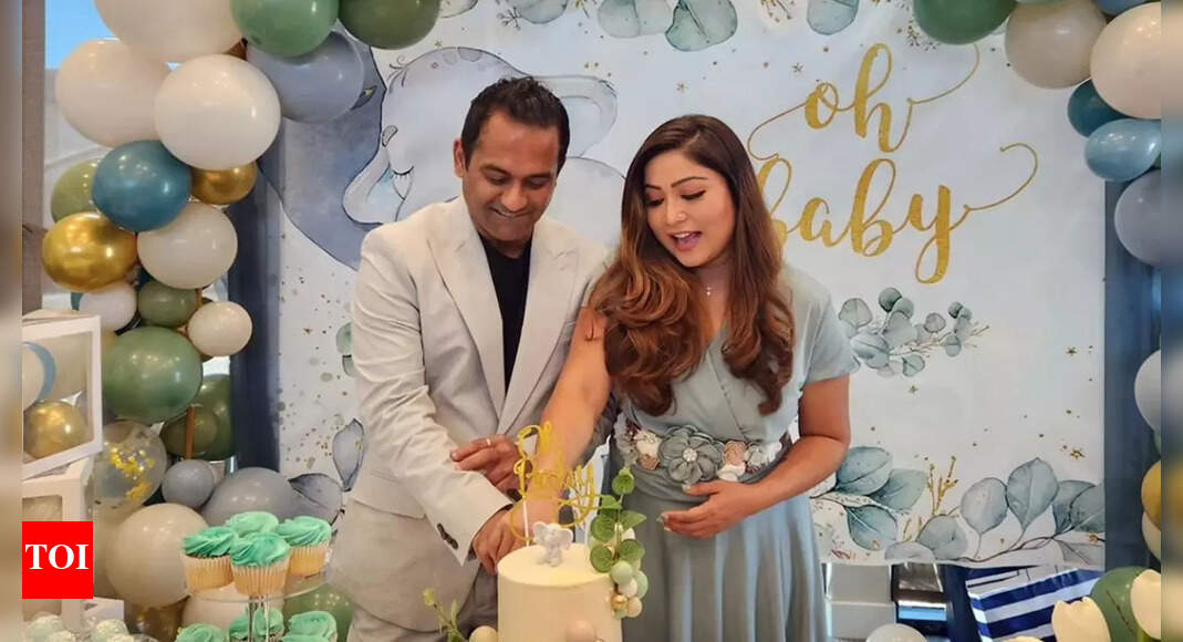 Television actress Arthika gets married to her boyfriend; pics inside ...