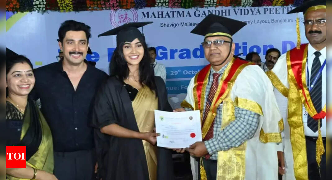 Actor-Jodi No 1 judge Nenapirali Prem's daughter Amrutha celebrates ...