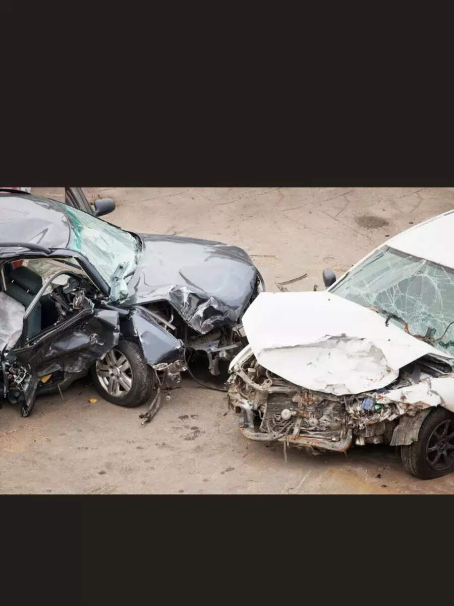 8 Key differences between Apple and Google's Car Crash Detection ...