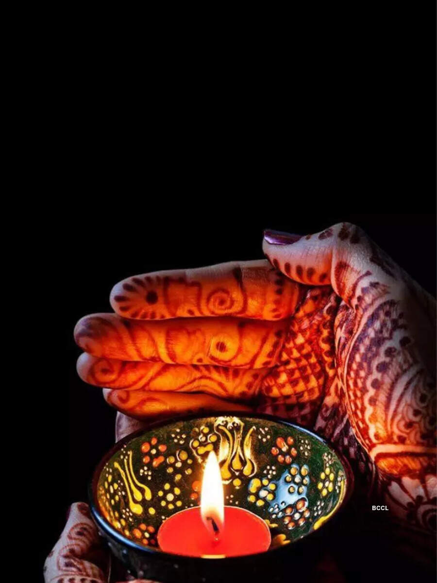 10 easy mehendi designs for this Diwali | Times of India