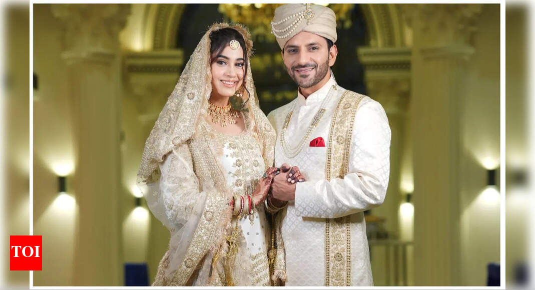 Exclusive Pics! Ali Merchant ties the knot with Andleeb in Lucknow on ...