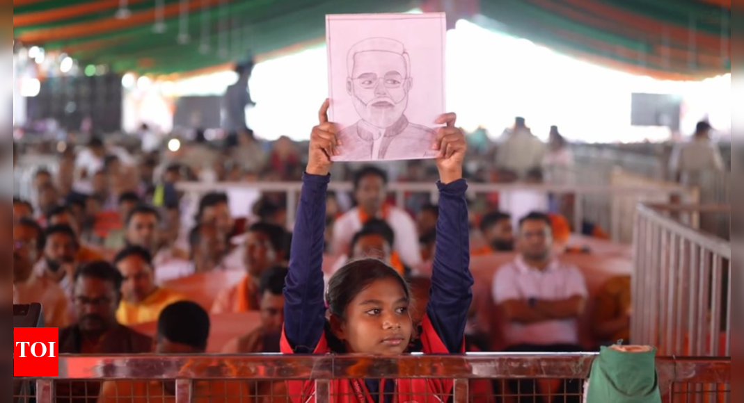 As promised, PM Narendra Modi writes letter to Chhattisgarh girl ...