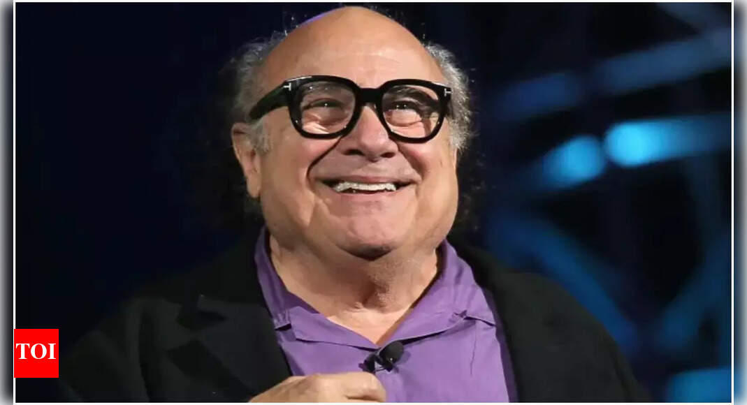 Danny Devito and Bruce Springsteen are in a 'grandpa' WhatsApp group ...
