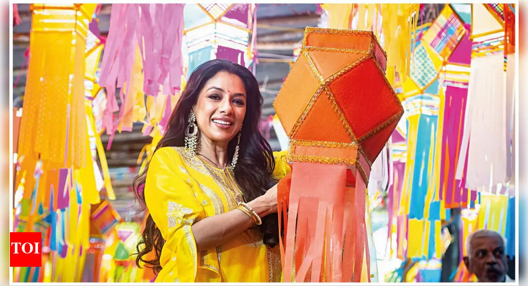 It is a tradition to go kandeel shopping for Diwali: Rupali Ganguly ...