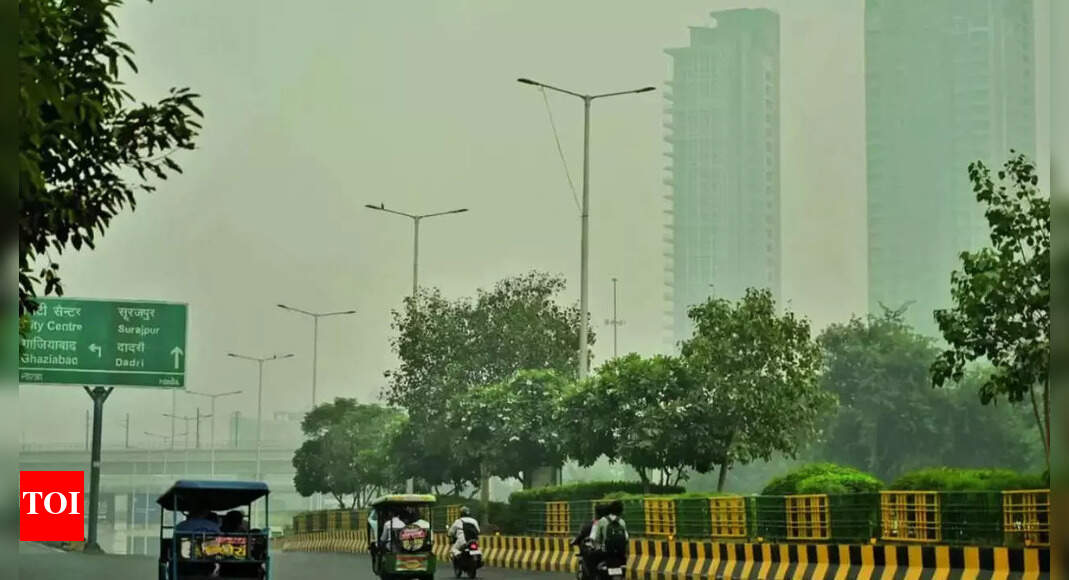 Wind helps improve Noida air, still 'very poor' | Noida News - Times of ...