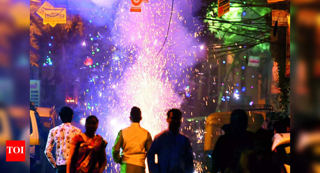 Green Fireworks: Check Logo, Qr Code For Green Crackers | Kolkata News ...
