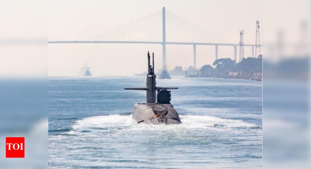 US attack submarine enters Persian Gulf in message to Iran - Times of India