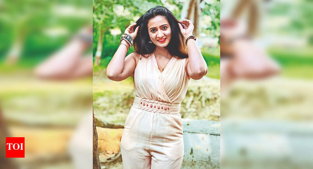 I am an outsider in the Bhojpuri film industry, but they treat me as ...