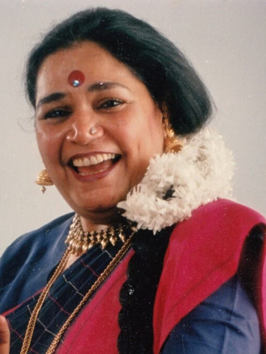 7 Best Songs Of Usha Uthup On Her Birthday | Zoom TV