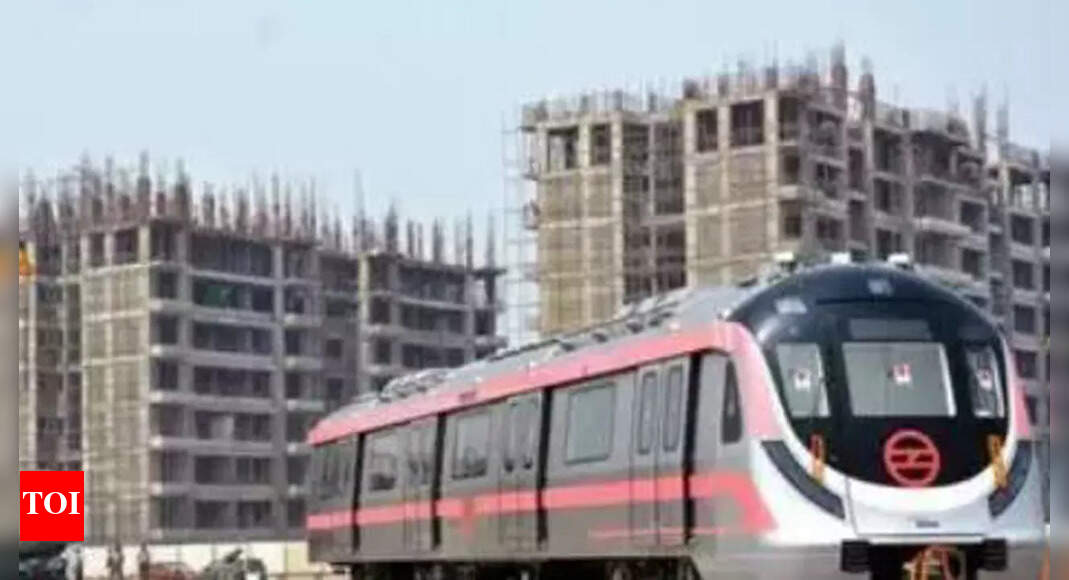 Services hit for over an hour on Delhi Metro's Pink Line due to ...