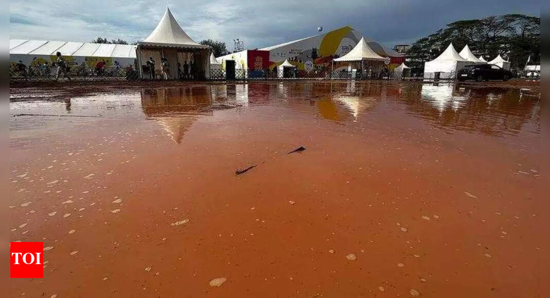 Cold November rain as thunderstorms lash Goa, temperature plunges by 5 ...