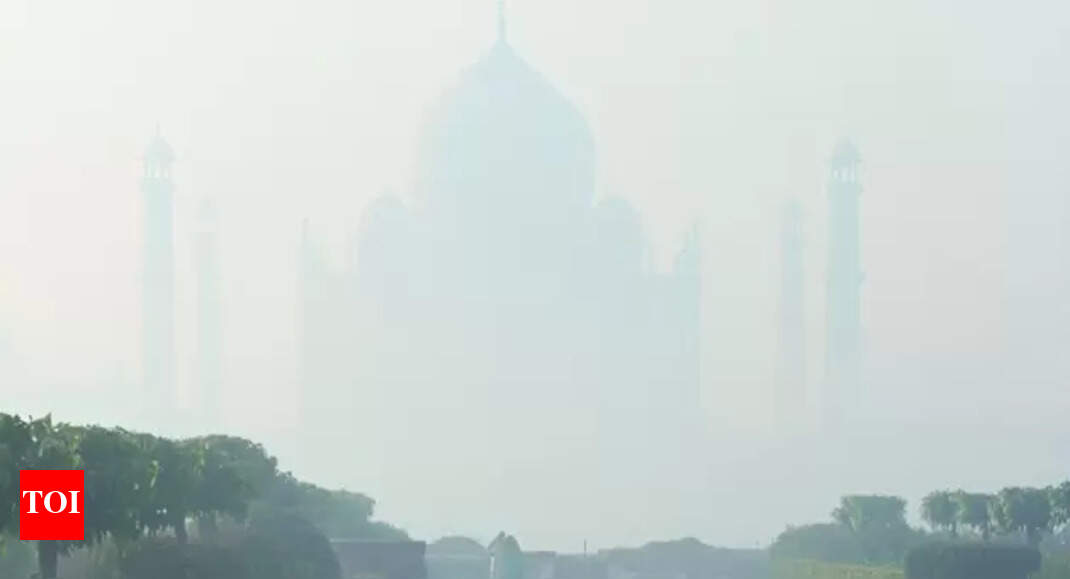 Taj Mahal: 80cr Up In ‘smog’: Funds Spent On Agra Pollution Battle Has ...