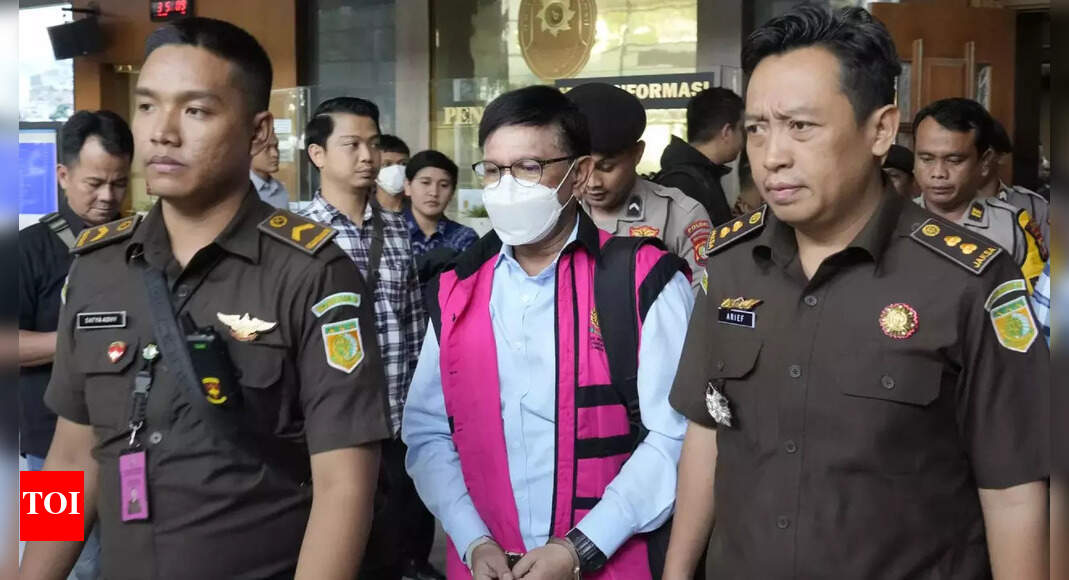 Internet Indonesia Sentences Another Former Minister To 15 Years For