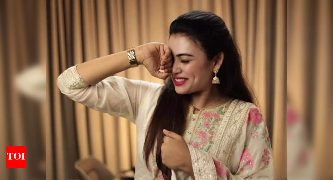 Here's how actress Farina Azad celebrated her 33rd birthdayHere's how ...