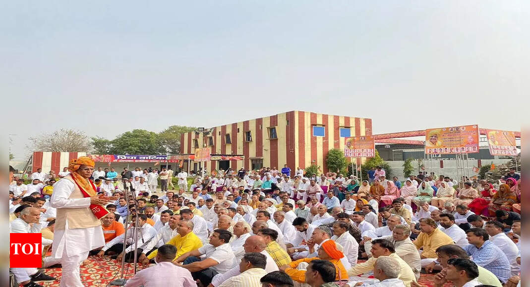 Former Haryana BJP chief Om Parkash Dhankar receives warm welcome in ...