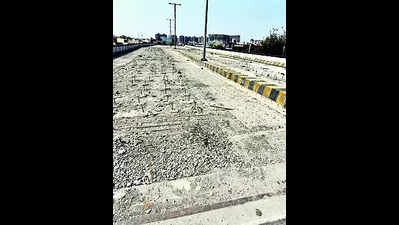 Hatkeshwar Flyover: No Bidders To Raze, Retrofit And Rebuild Hatkeshwar ...