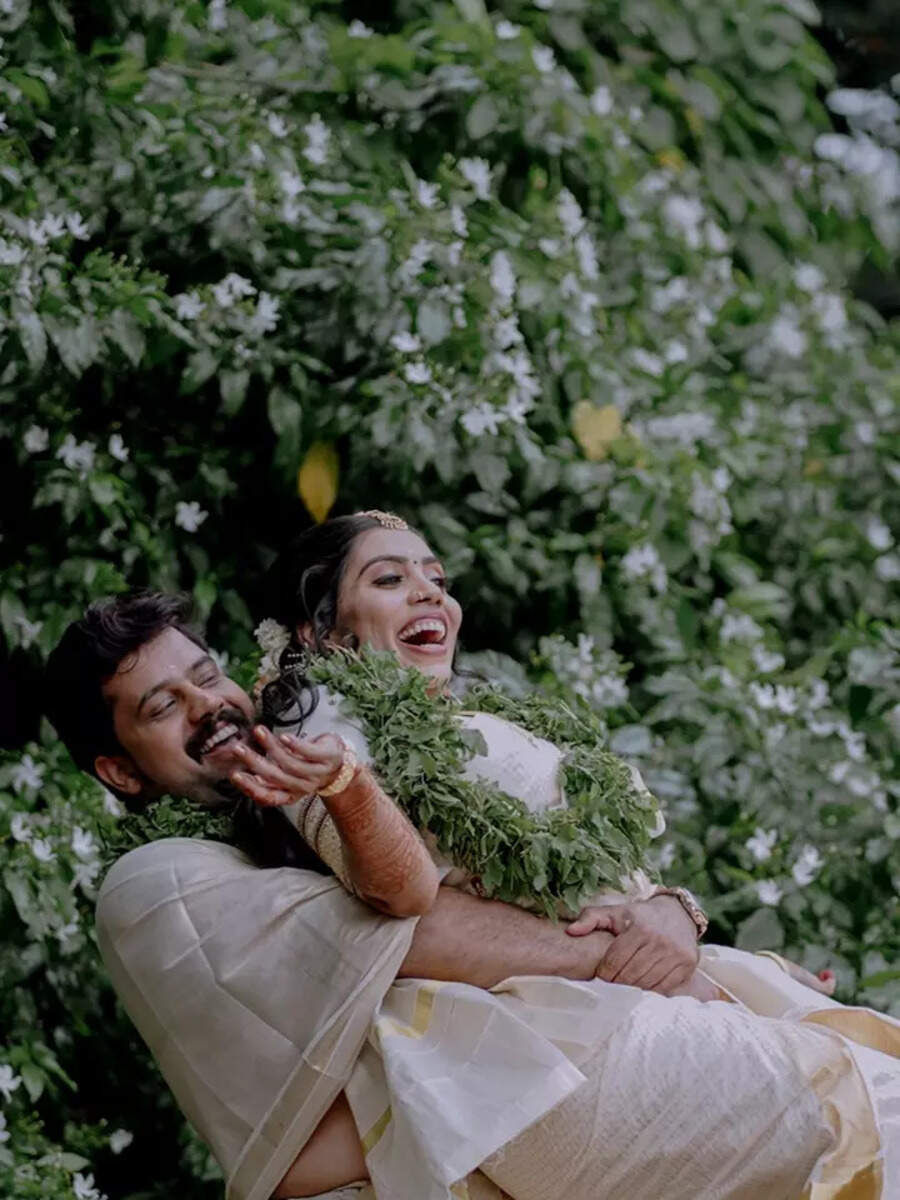 Dreamy wedding pictures of actor Deva Prasad | Times of India