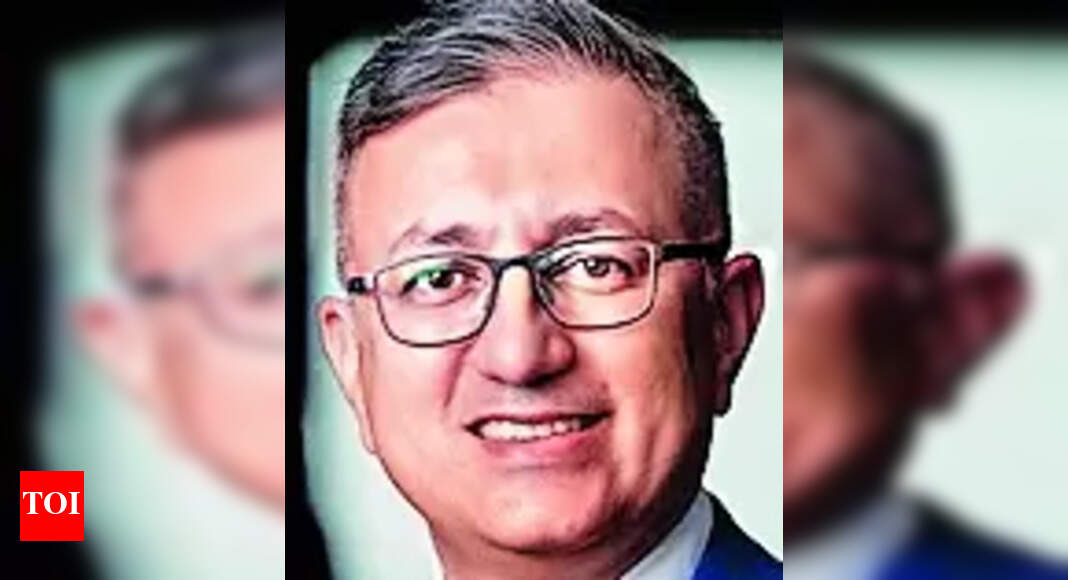 Ranjan Pai: Ranjan Pai Buys Us Fund’s Loan To Aakash For 1.4k Cr ...