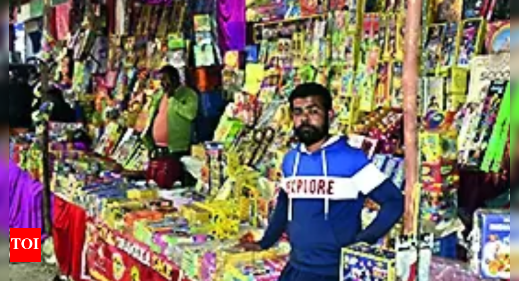 Increase: More Cracker Licences Issued In Doon This Yr, Pollution Fears ...