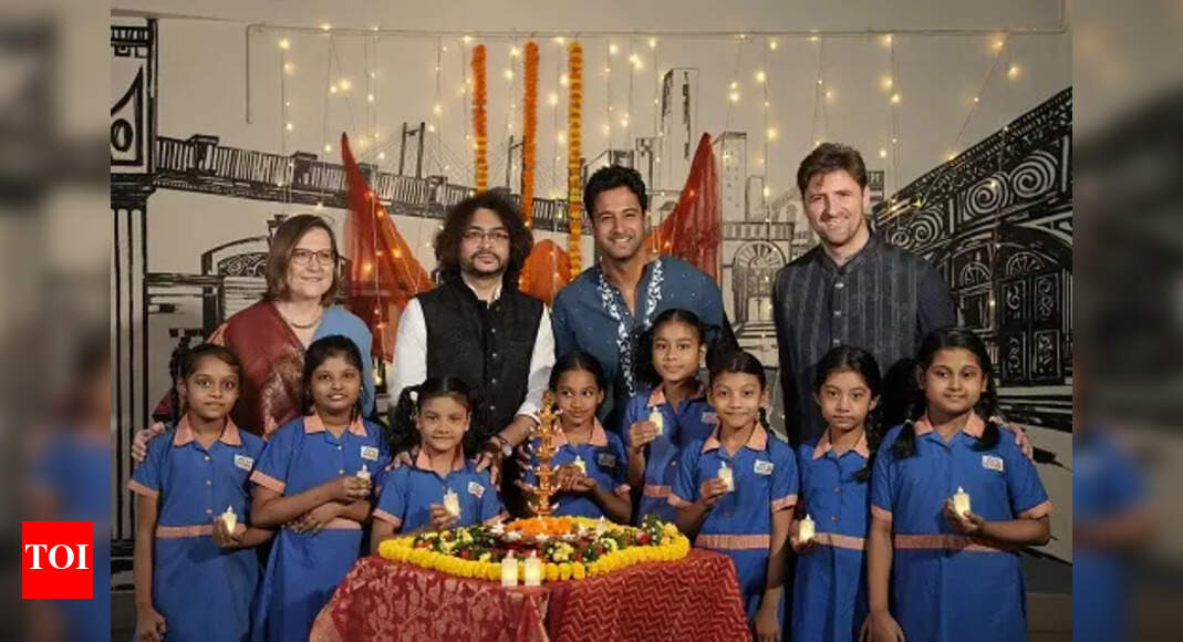 Spreading the light & mithaas of Diwali - Times of India