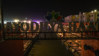 Ayodhya 'Deepotsav' shines bright on potter fraternity | Lucknow News ...