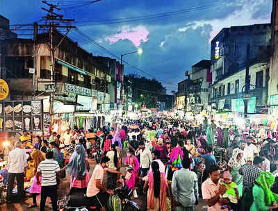 Traffic Congestion: Traffic Congestion At Markets In Kolhapur As People ...