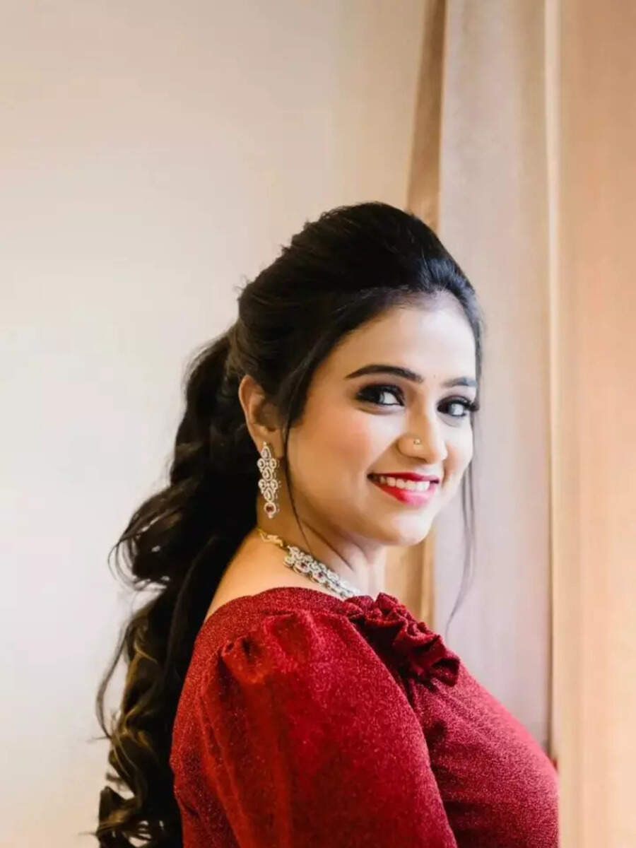 Captivating elegance: Rashmi Prabhakar's royal red gown | Times of India