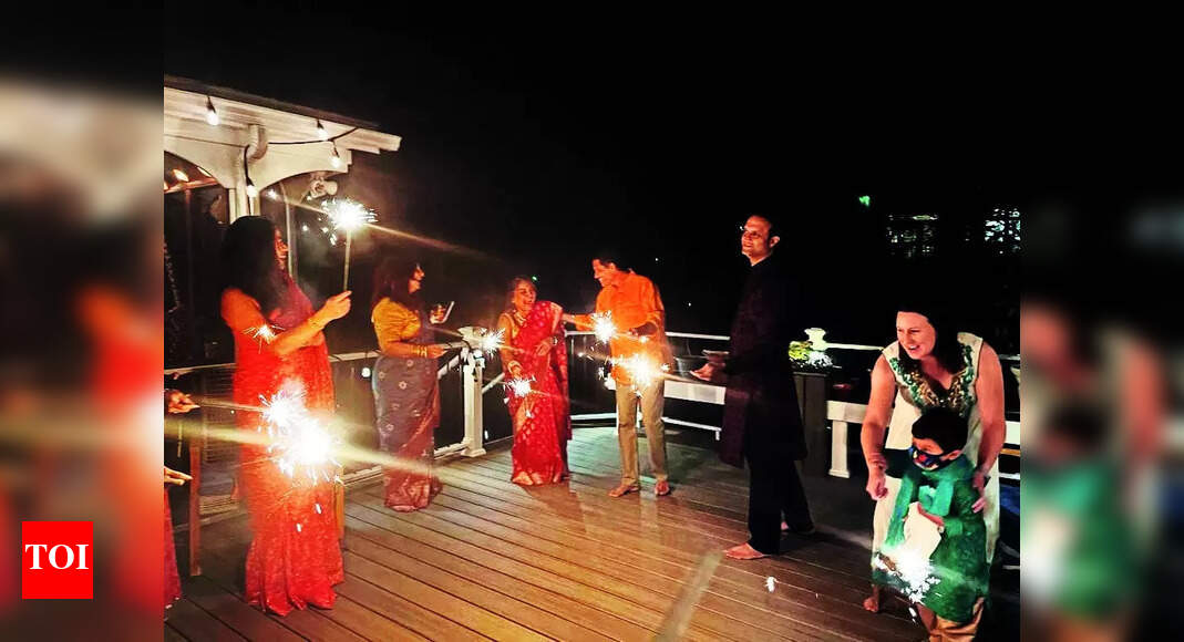 Festival: Nris Brighten Up Their Homes With Indian-ness & Celebrate ...