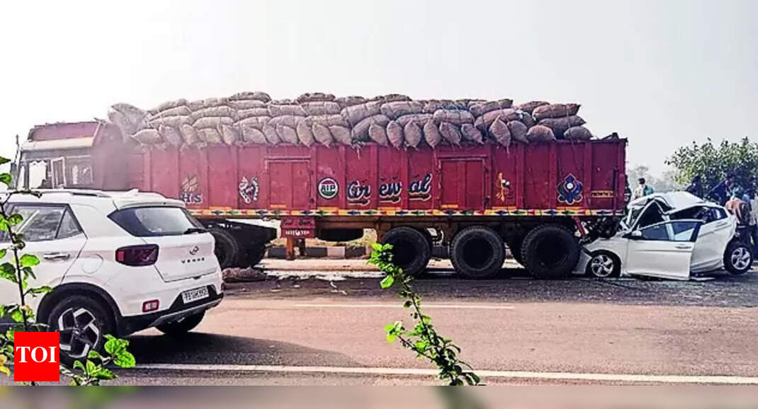 Pile-Up Incidents: 1 Killed, 16 Injured In Pile-up Incidents | Ludhiana ... Pile-Up Incidents: 1 Killed, 16 Injured In Pile-up Incidents | Ludhiana ...