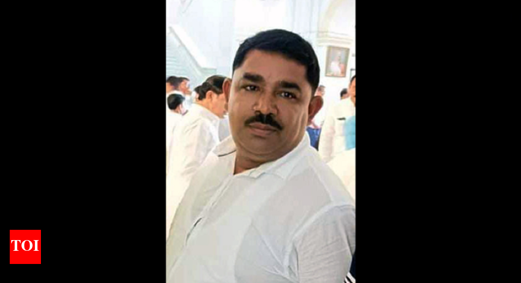 TMC neta shot dead outside home, 1 of 2 killers lynched | Kolkata News ...