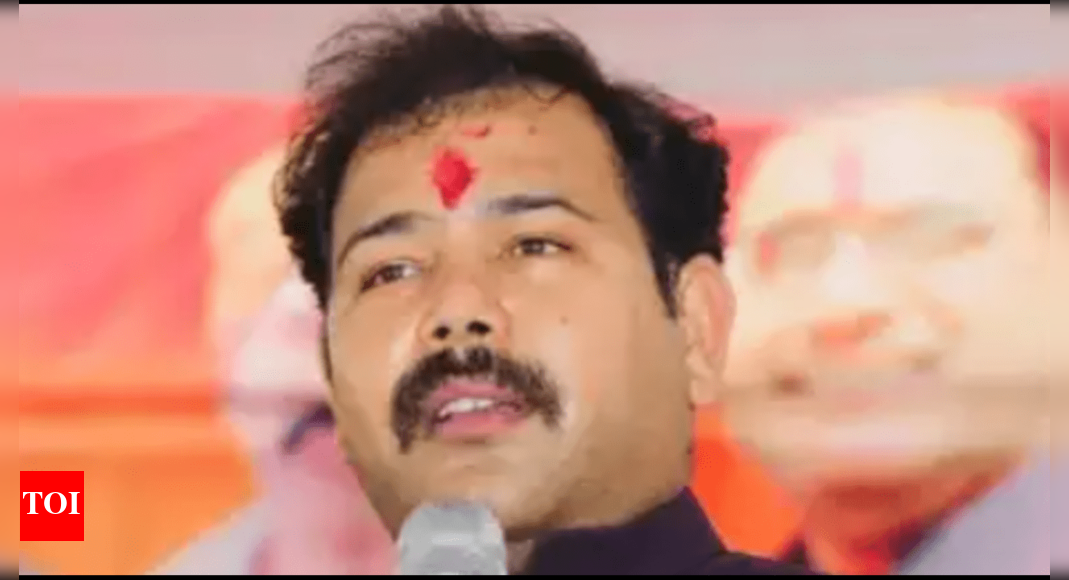 MP: Union minister Narendra Singh Tomar's son in third video row, Cong seeks probe | Bhopal News ...