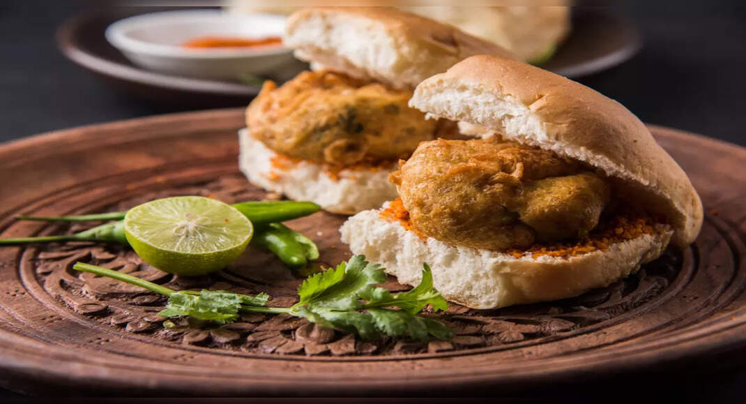 World Cup Semi Final today! Classic Mumbai eateries to visit after the ...