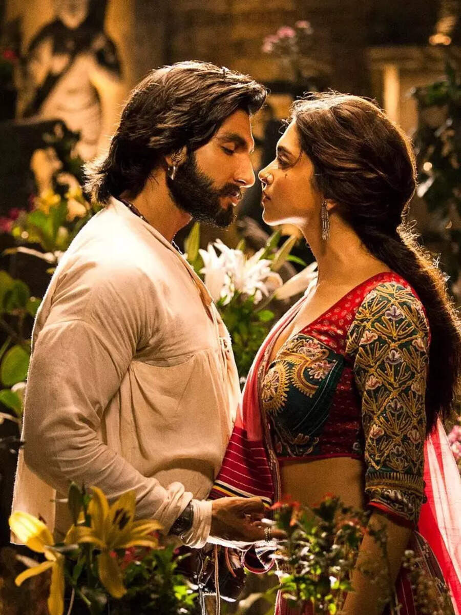 Deepika Padukone, Ranveer Singh Look Madly In Love In Throwback Pics ...