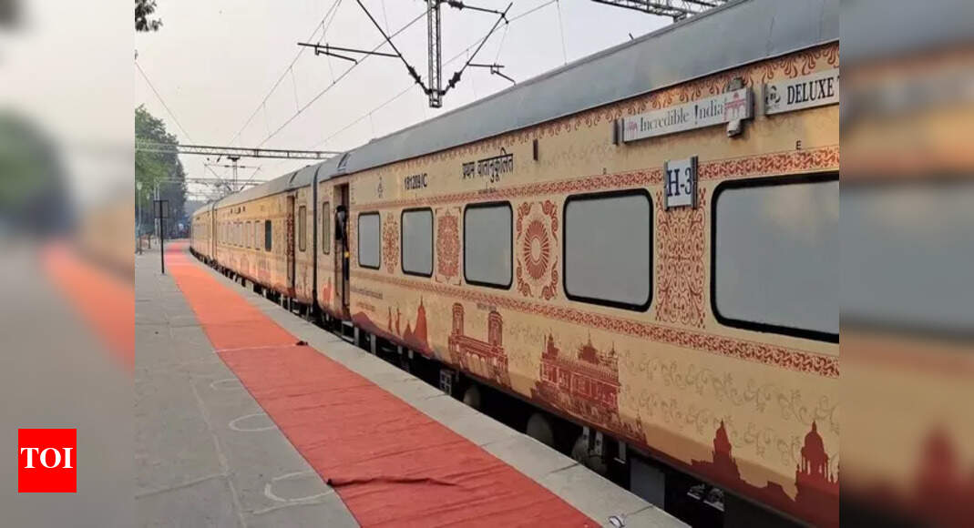 Bharat Gaurav train to run for tourists from Mumbai's CSMT from ... Bharat Gaurav train to run for tourists from Mumbai's CSMT from ...
