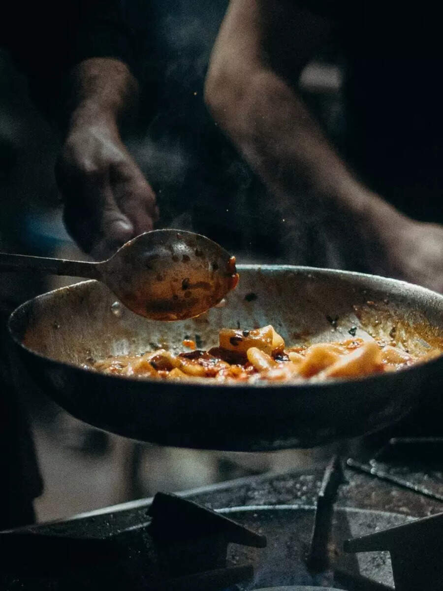 8 metal cookware items considered best for cooking purposes | Times of ...