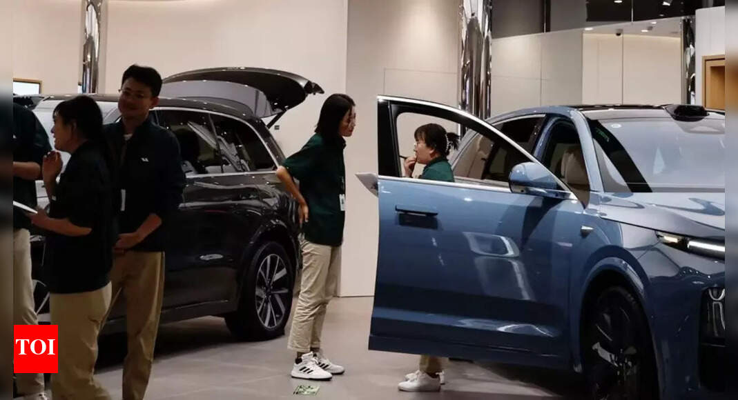 Chinese carmaker Li Auto to begin mass production of maiden all ...