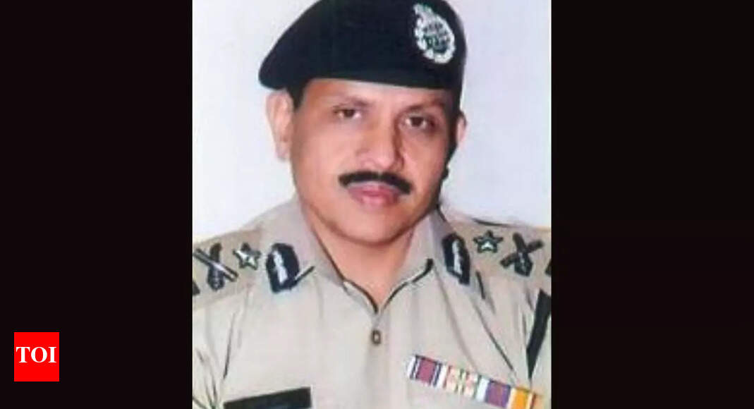 UP cadre IPS officer Alok Sharma appointed new SPG chief | Lucknow News ...
