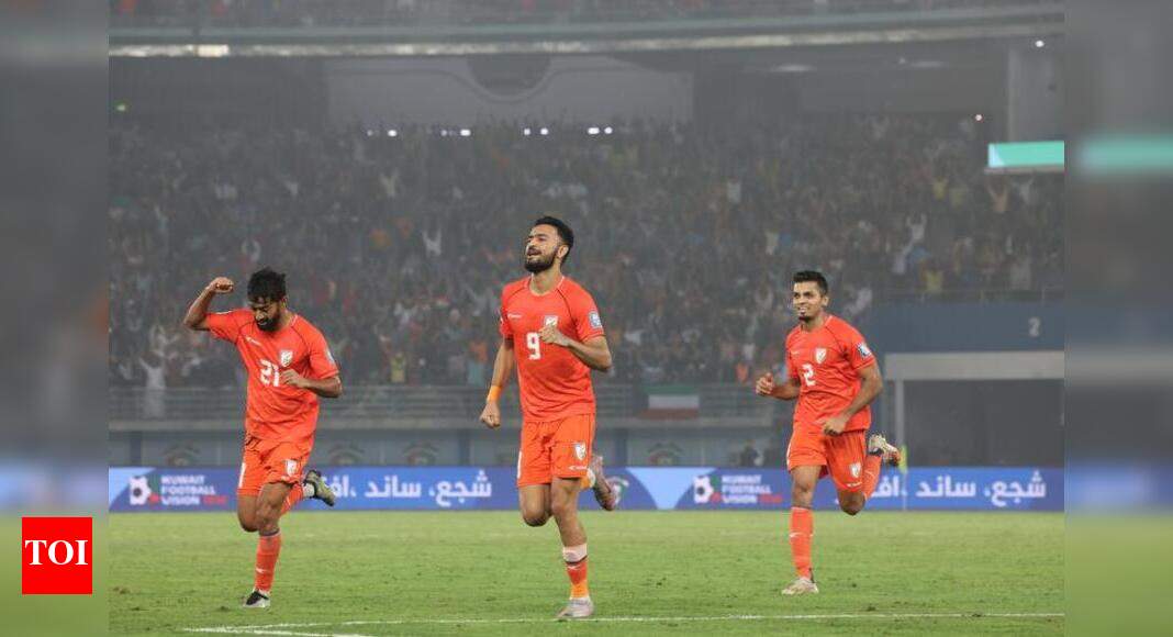 Manvir does not get enough credit for what he does on the field: Stimac ...