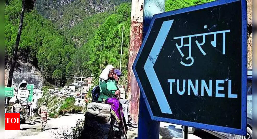 Trapped Workers: Uttarakhand: Tunnel drilling work halts after ...