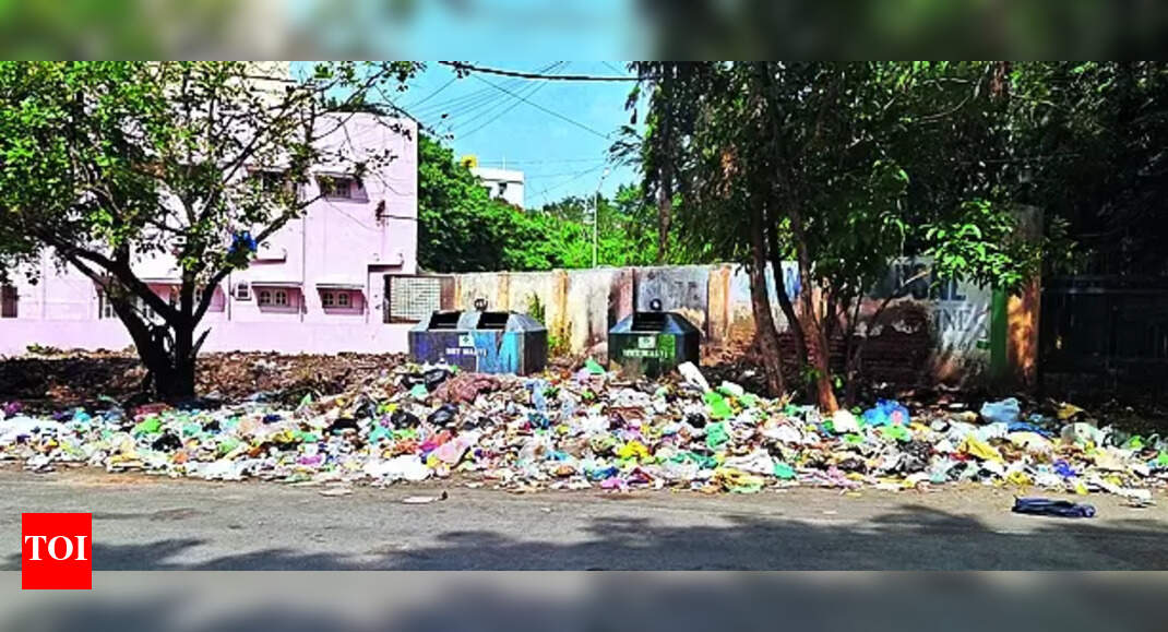 Garbage Piles Up: Garbage Piles Up As Truck Goes For Repair | Bengaluru News - Times of India
